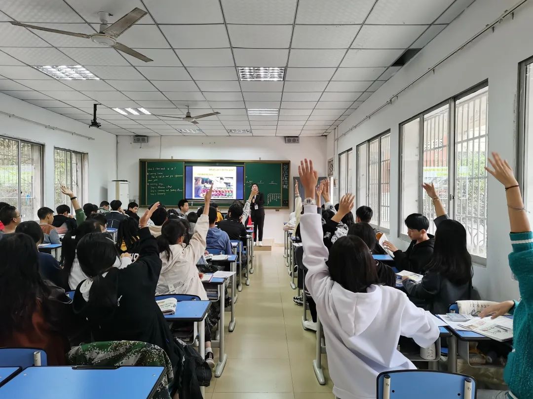 绵阳航空职业学校英语组公开课简报 - 绵阳航空职业学校